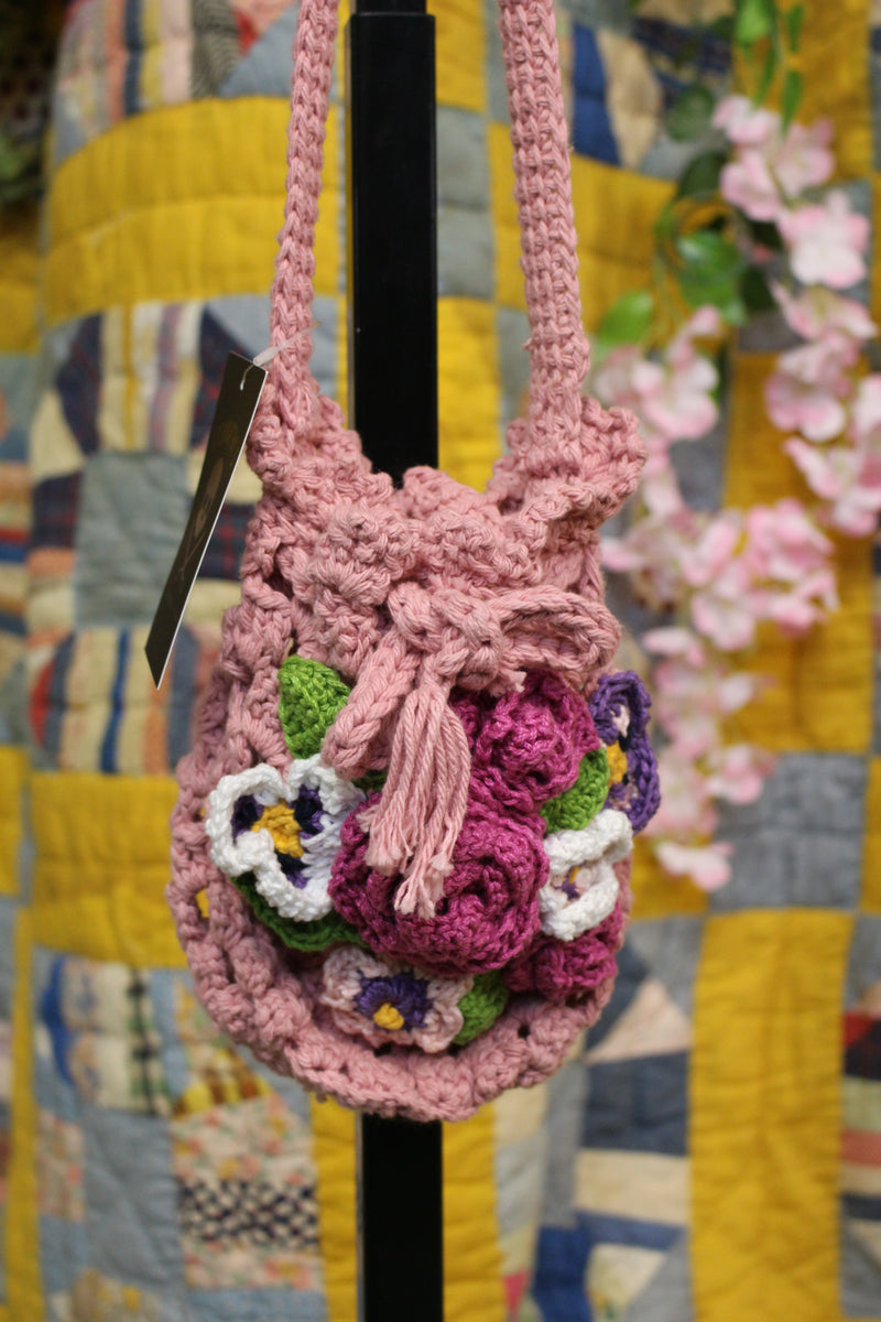 Rockin K Ranch Spring Flower Crotchet Bag – Shopabernathys